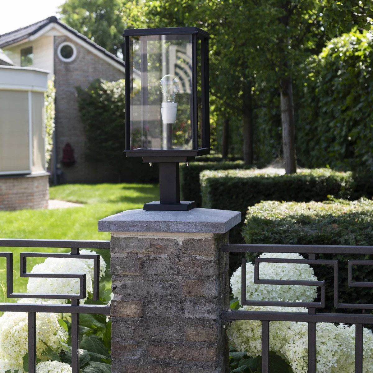 Borne extérieur, de base carrée Capital XL